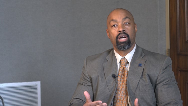 Louisville gang prevention program turns attention to juveniles ...