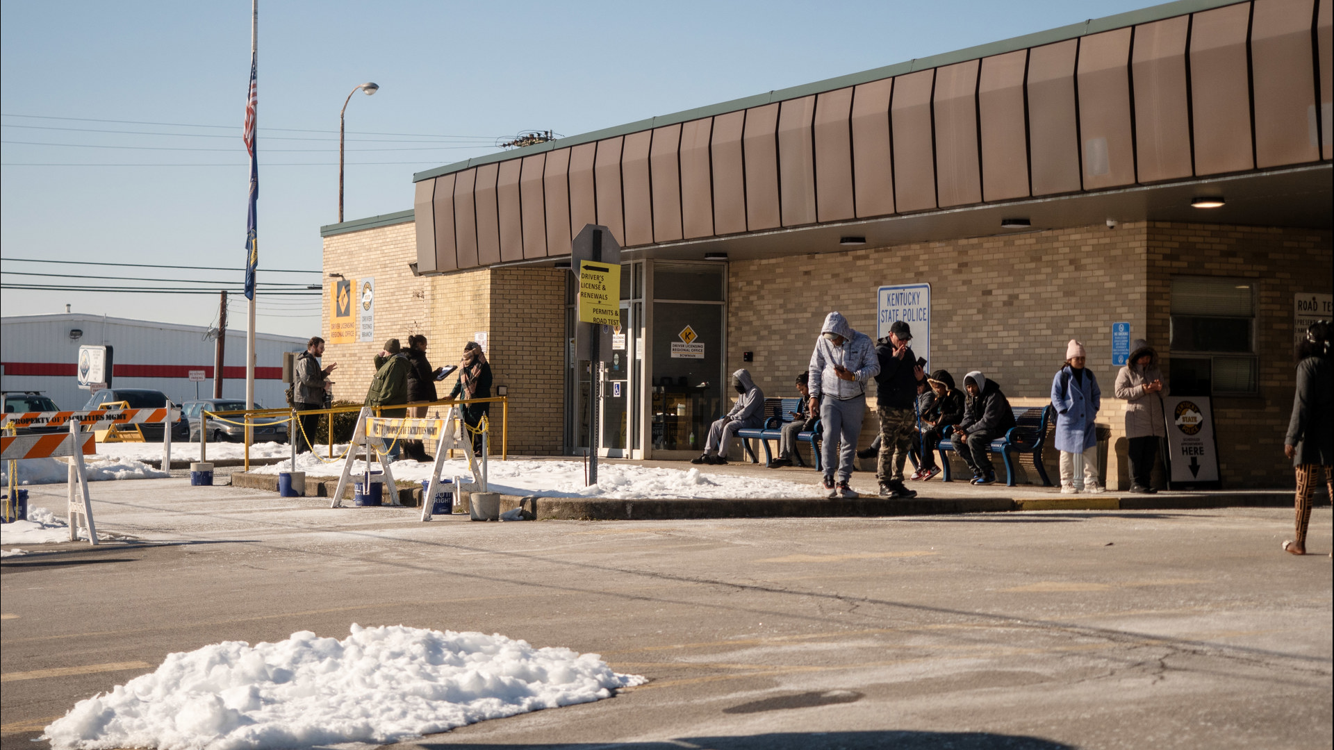 Kentucky driver's license offices see long lines in winter storm ...