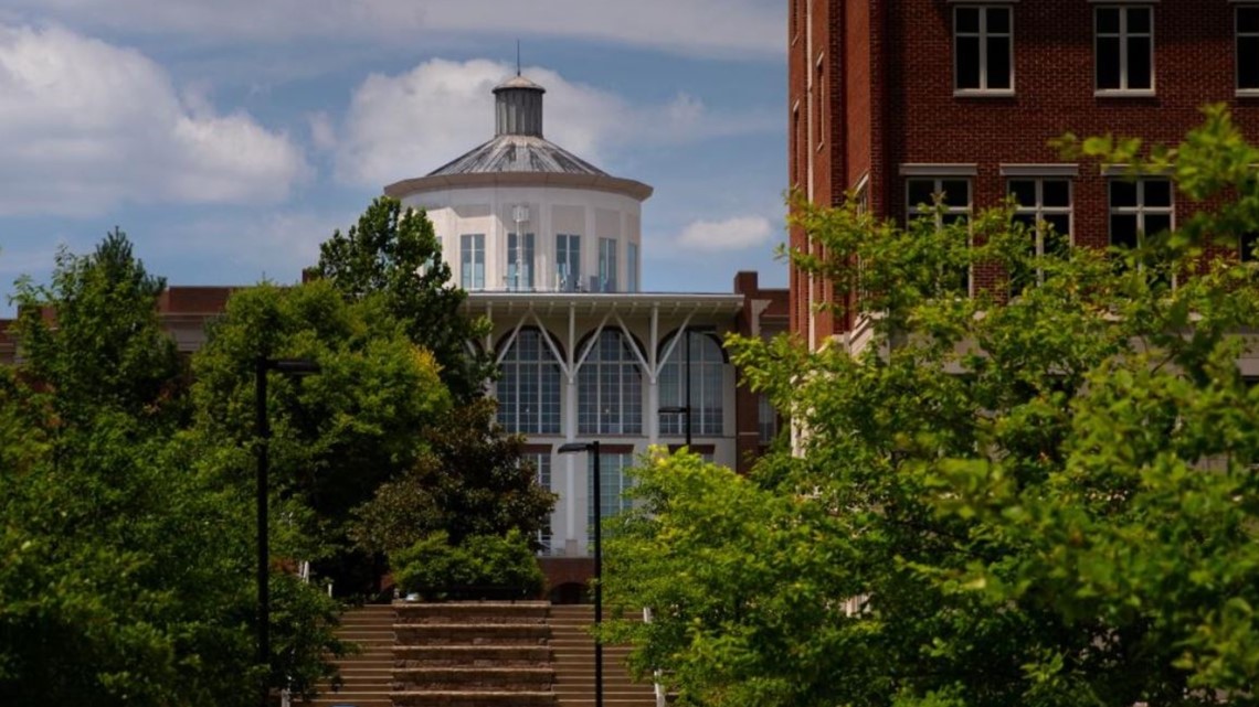 Ex-University of Kentucky President David Roselle dies | whas11.com