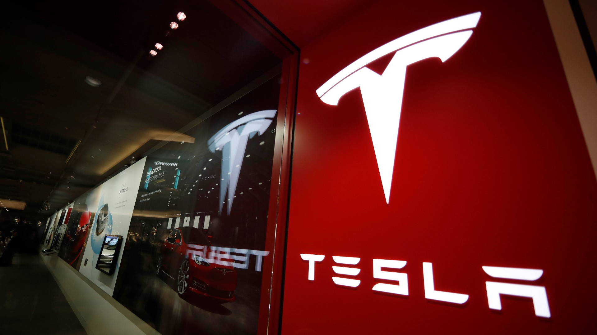 Tesla's Cybertruck has rolled off the assembly line, company says ...