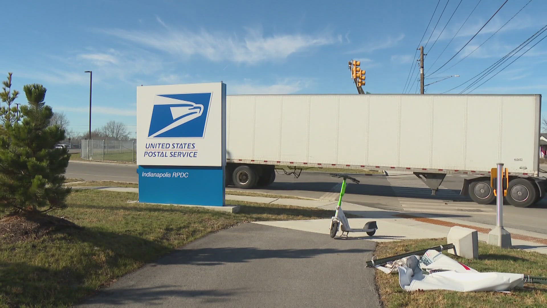USPS shipping delays traced to Indy distribution hub | whas11.com