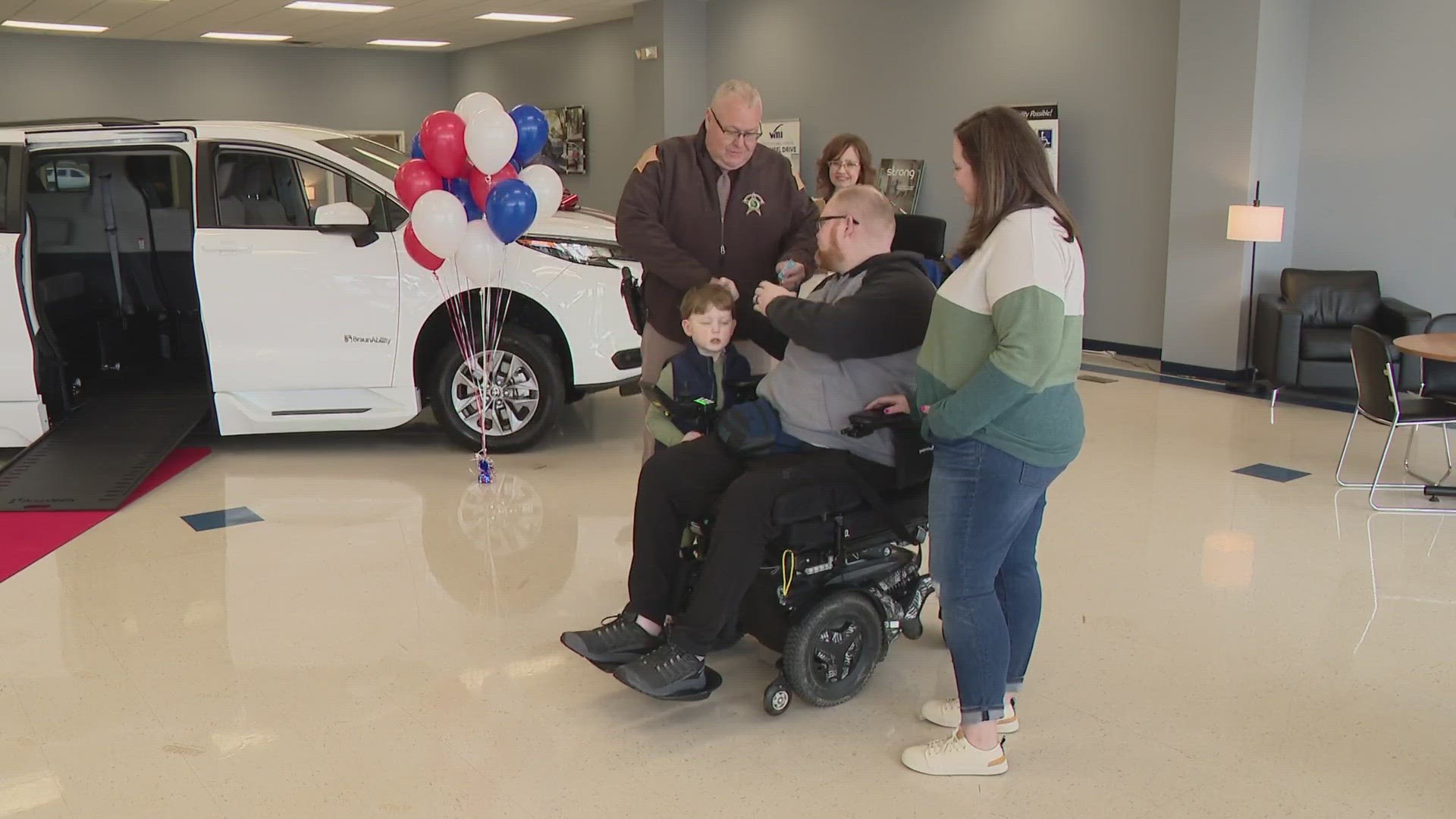Injured Trafalgar police officer receives donated accessible van ...