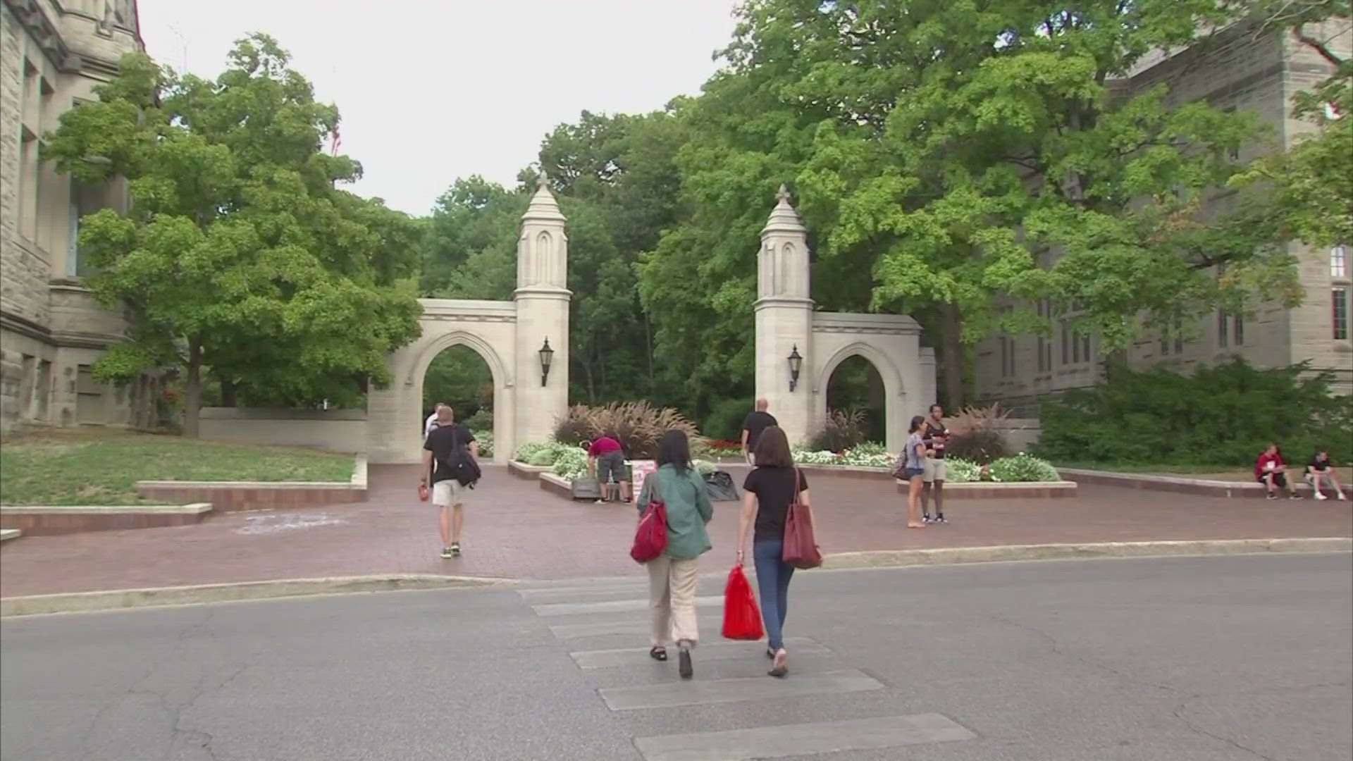 Braun fires, replaces IU trustees | whas11.com