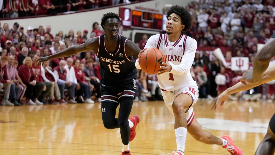 No. 16 Indiana defeats South Carolina 87-71 | whas11.com